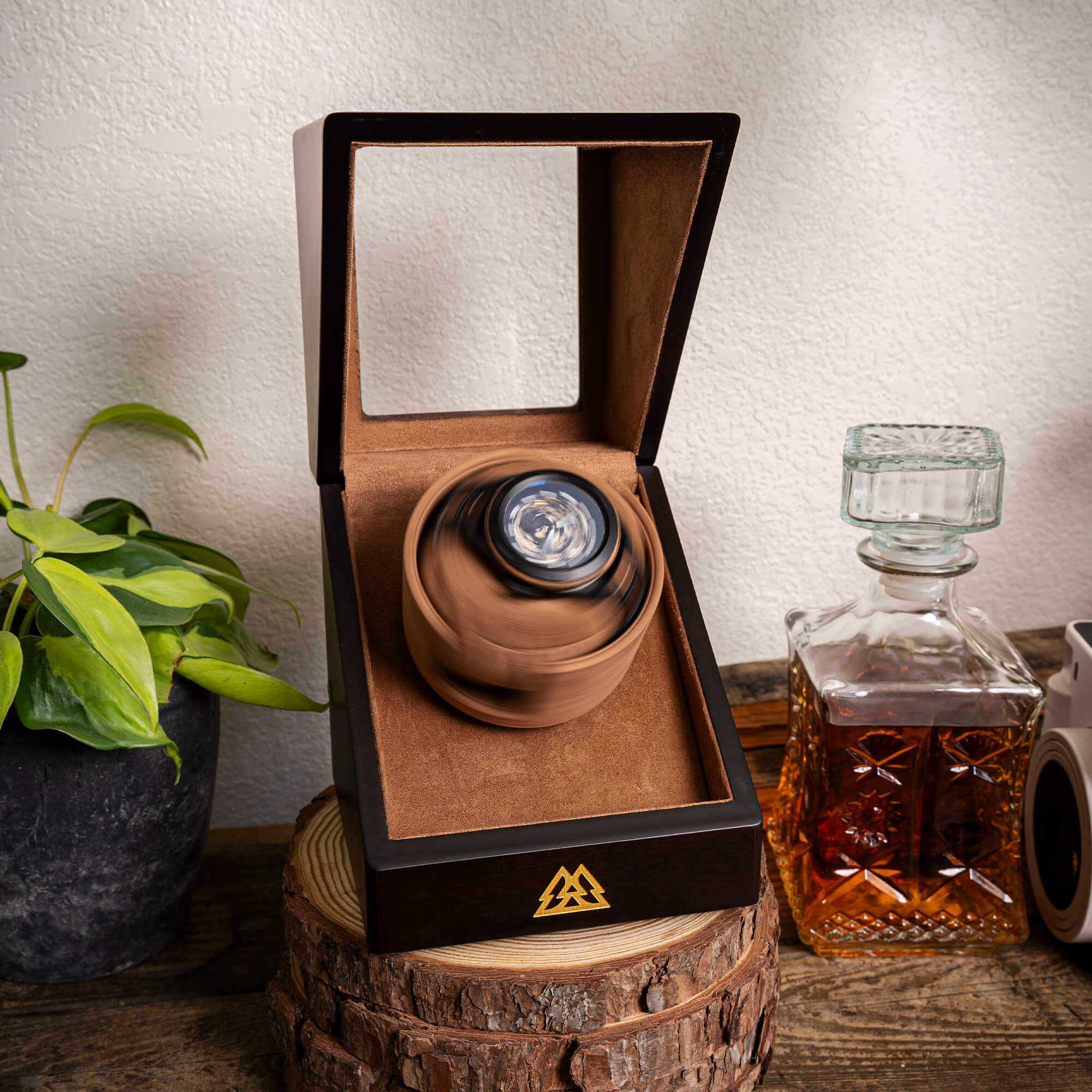 Walnut Watch Winder Display | Original Grain